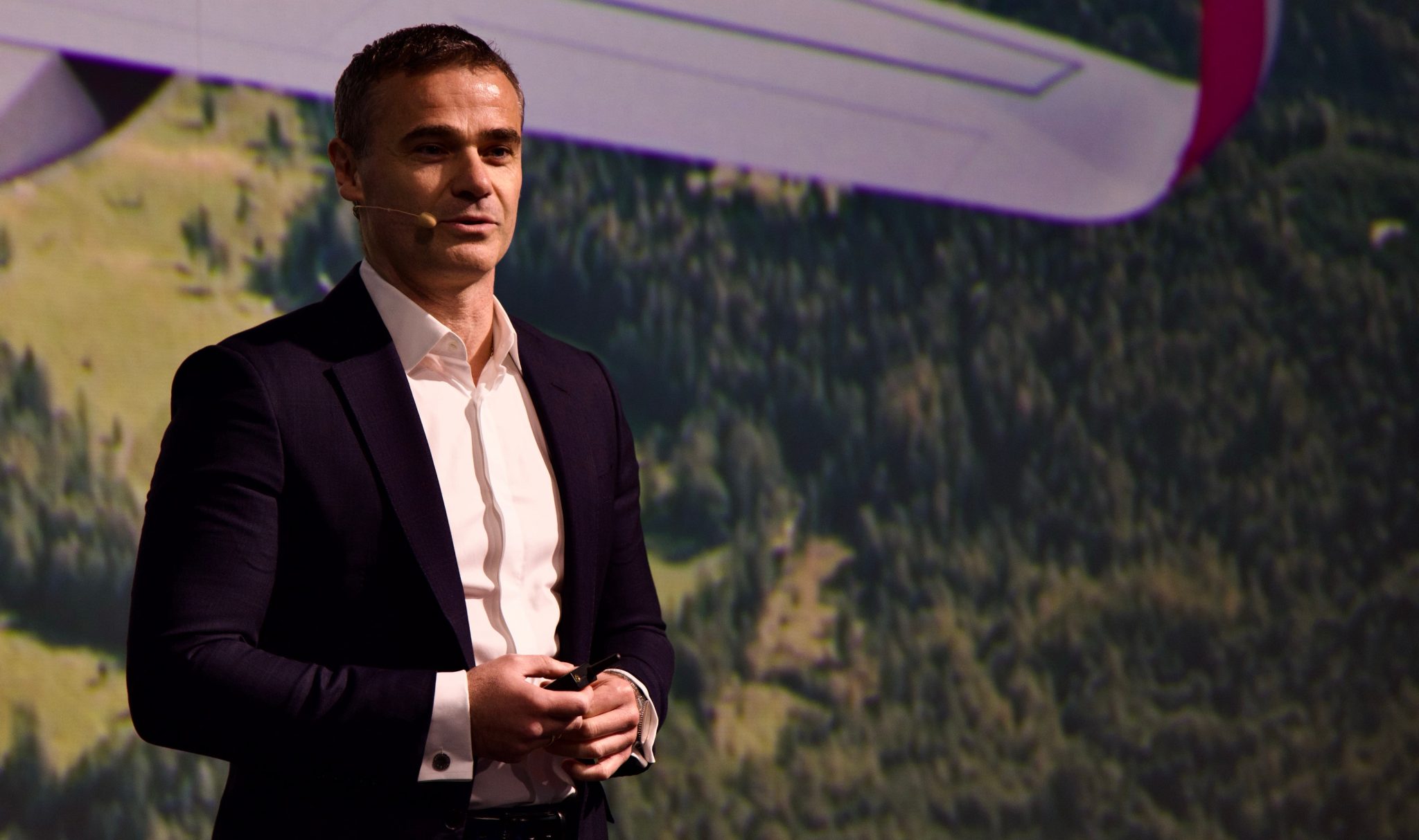 Axians Deutschland firmiert OFM Gruppe, Rhön-Montage Gruppe und ...